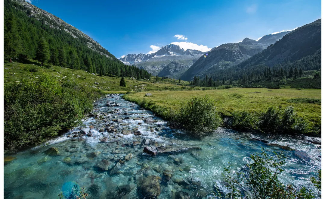 Hiking in the Dolomites: Val di Fumo, Trentino - Italia.it