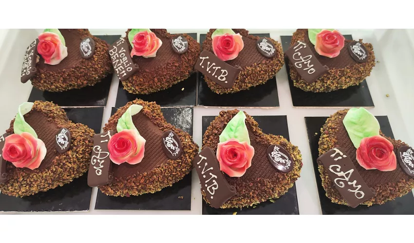 PASTICCERIA GELATERIA CIOCCOLATERIA BAR, Masone - Italia.it