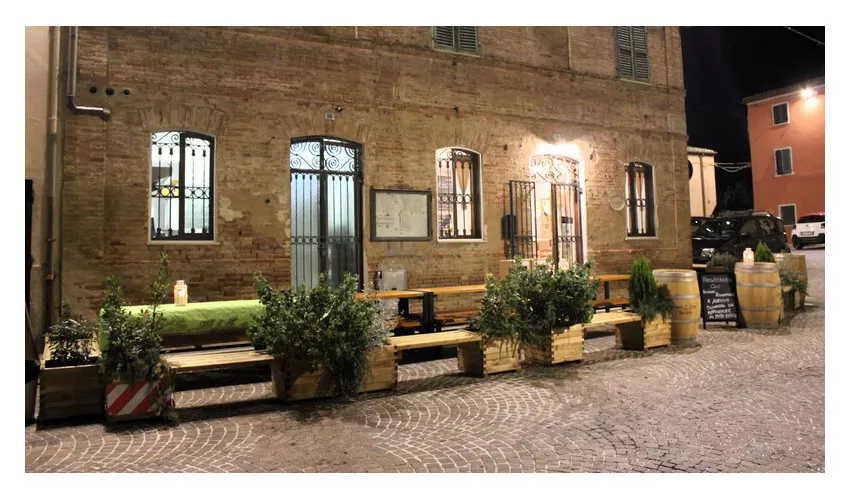 Bacaro Busèto e Botòn, Agugliano - Italia.it