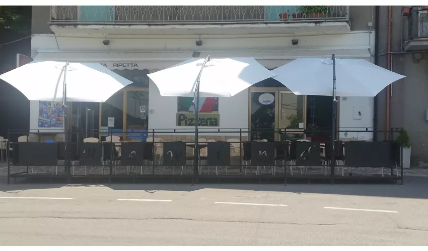 Rewind Bar Paninoteca Pizzeria, Castelmauro - Italia.it