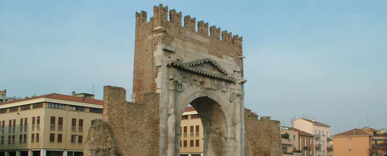 Arch of Augustus - Italia.it
