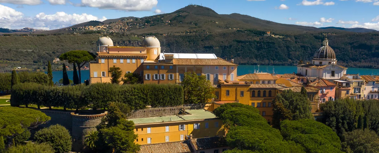 Castel Gandolfo - Parque Castillos Romanos - Italia.it