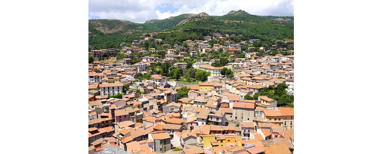 Santu Lussurgiu, borgo in Sardegna: cosa vedere - Italia.it